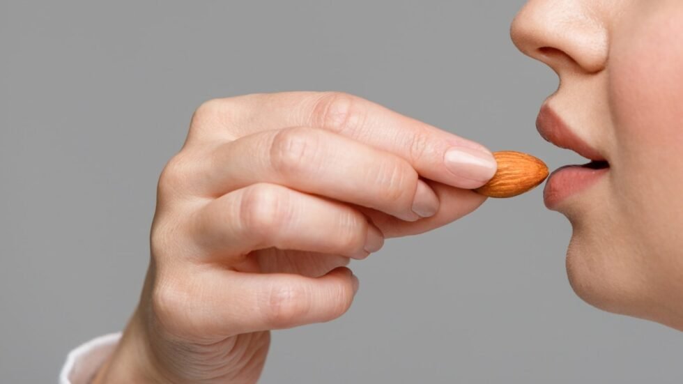 Eating Nuts on an Empty Stomach, Benefits and Considerations | Nuts And ...